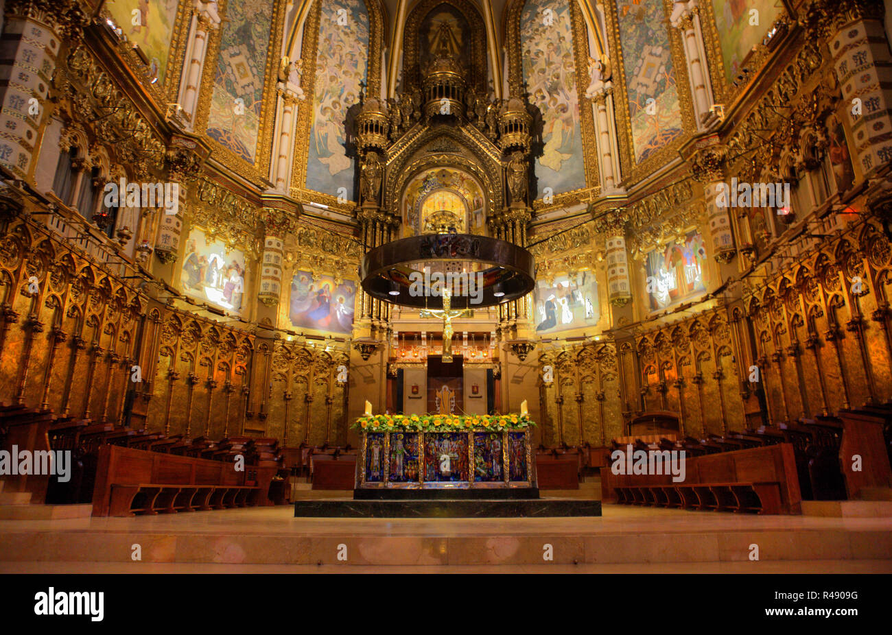 Altar ring hi-res stock photography and images - Alamy