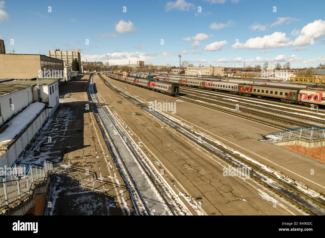 Railway train with carriages Stock Photo - Alamy
