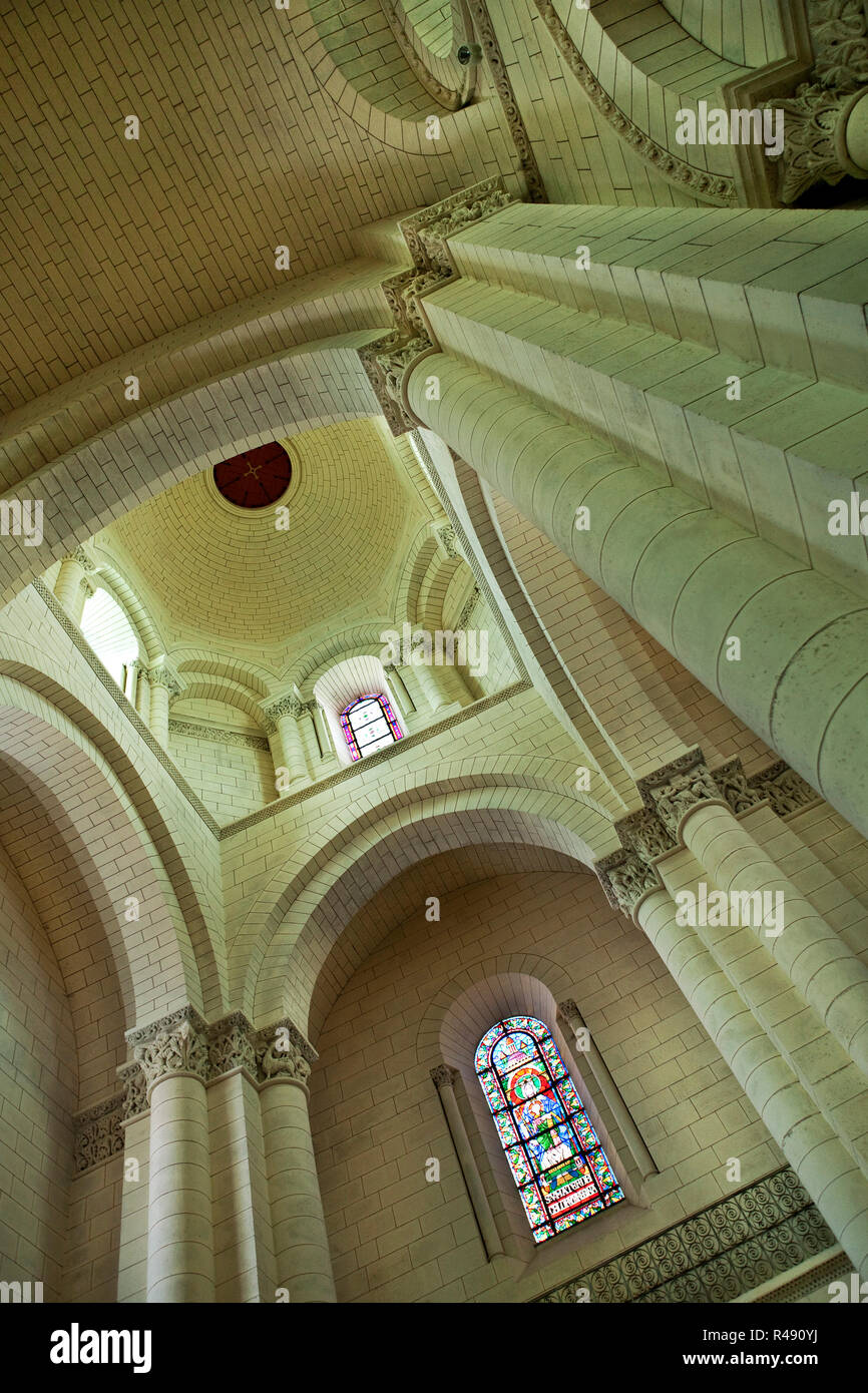 Angouleme Cathedral Stock Photos & Angouleme Cathedral Stock Images - Alamy