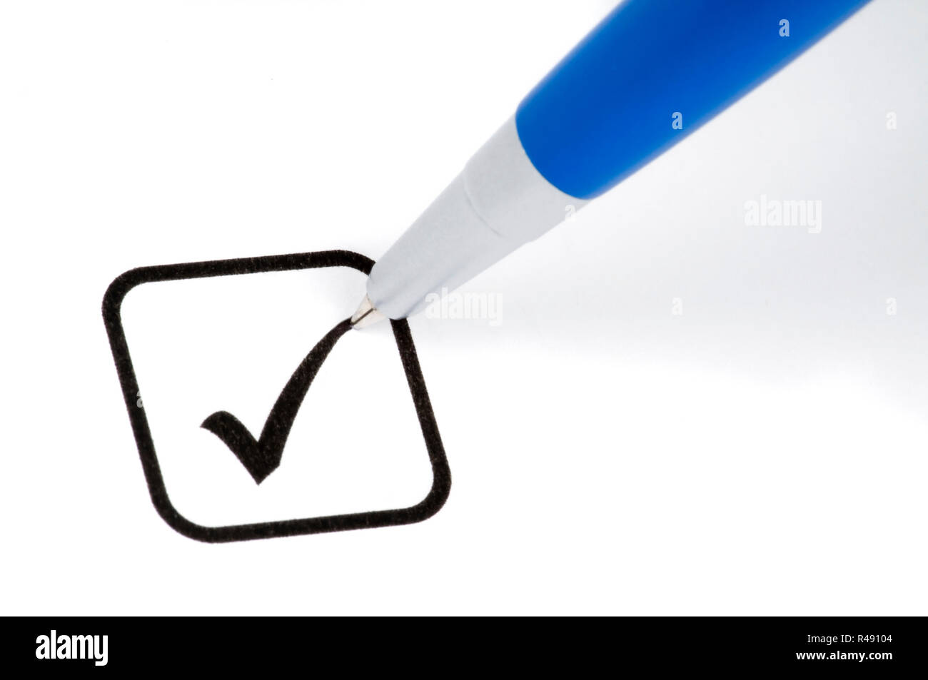 Round check mark hi-res stock photography and images - Alamy