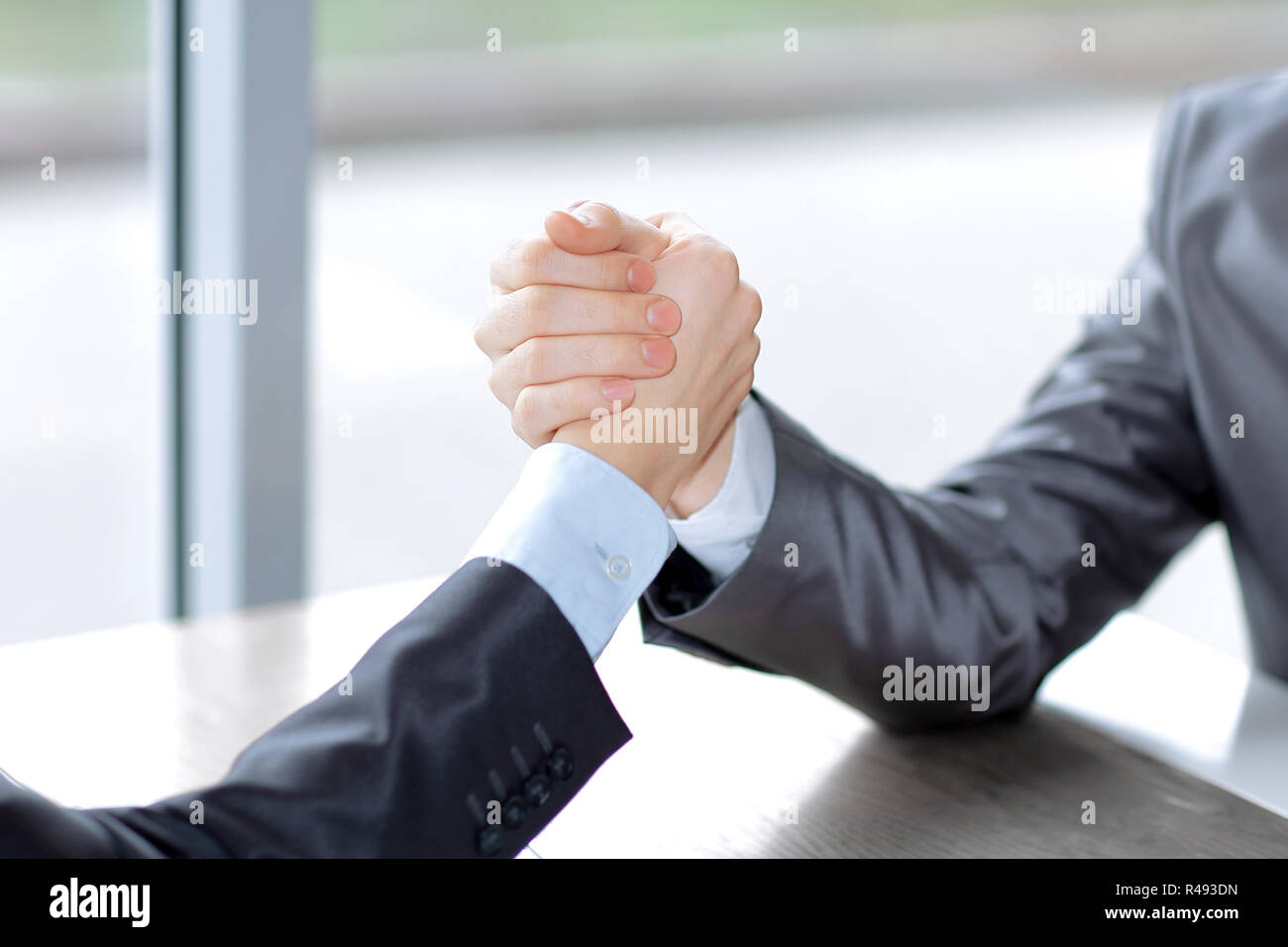Strong handshake hi-res stock photography and images - Alamy