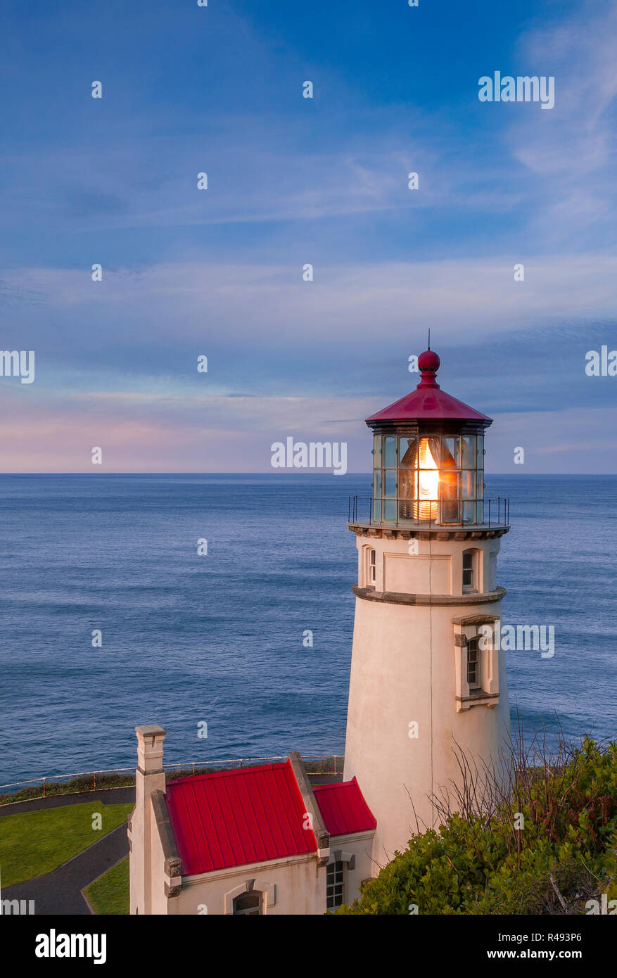 Heceta lighthouse on oregon hi-res stock photography and images - Alamy