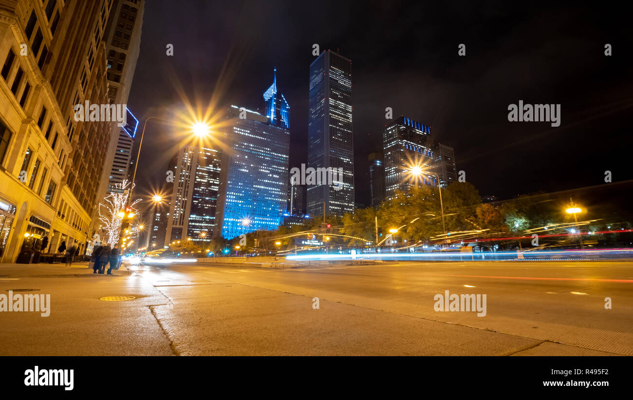 Low Angle Wide of Chicago Busy Street At Night Stock Photo - Alamy