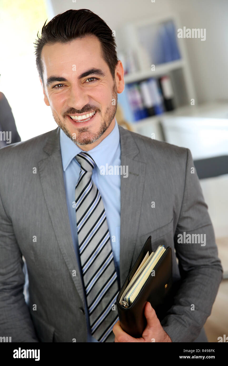 Grey hair workers group hi-res stock photography and images - Alamy