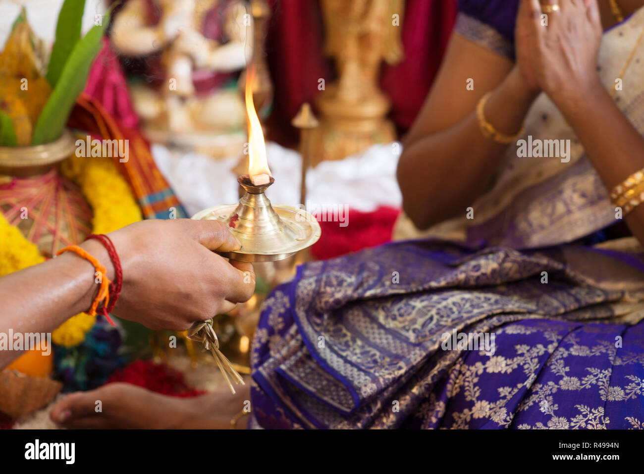 Traditional Indian praying rituals Stock Photo - Alamy