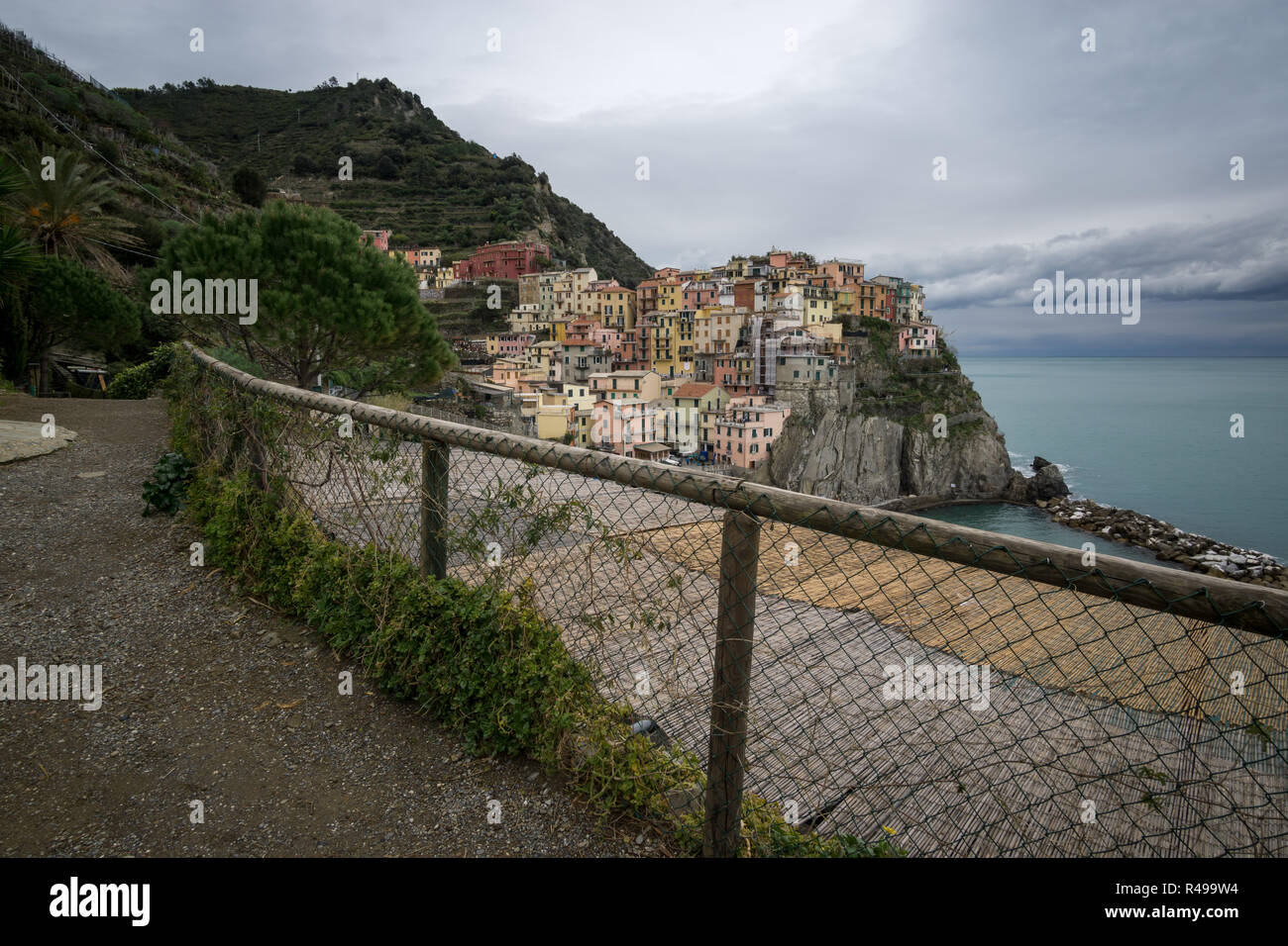 Cemetery of manarola hi-res stock photography and images - Alamy