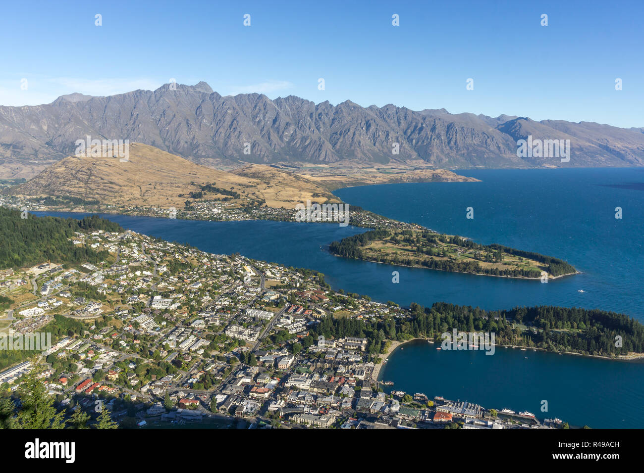 Comprehensive wide view hi-res stock photography and images - Alamy