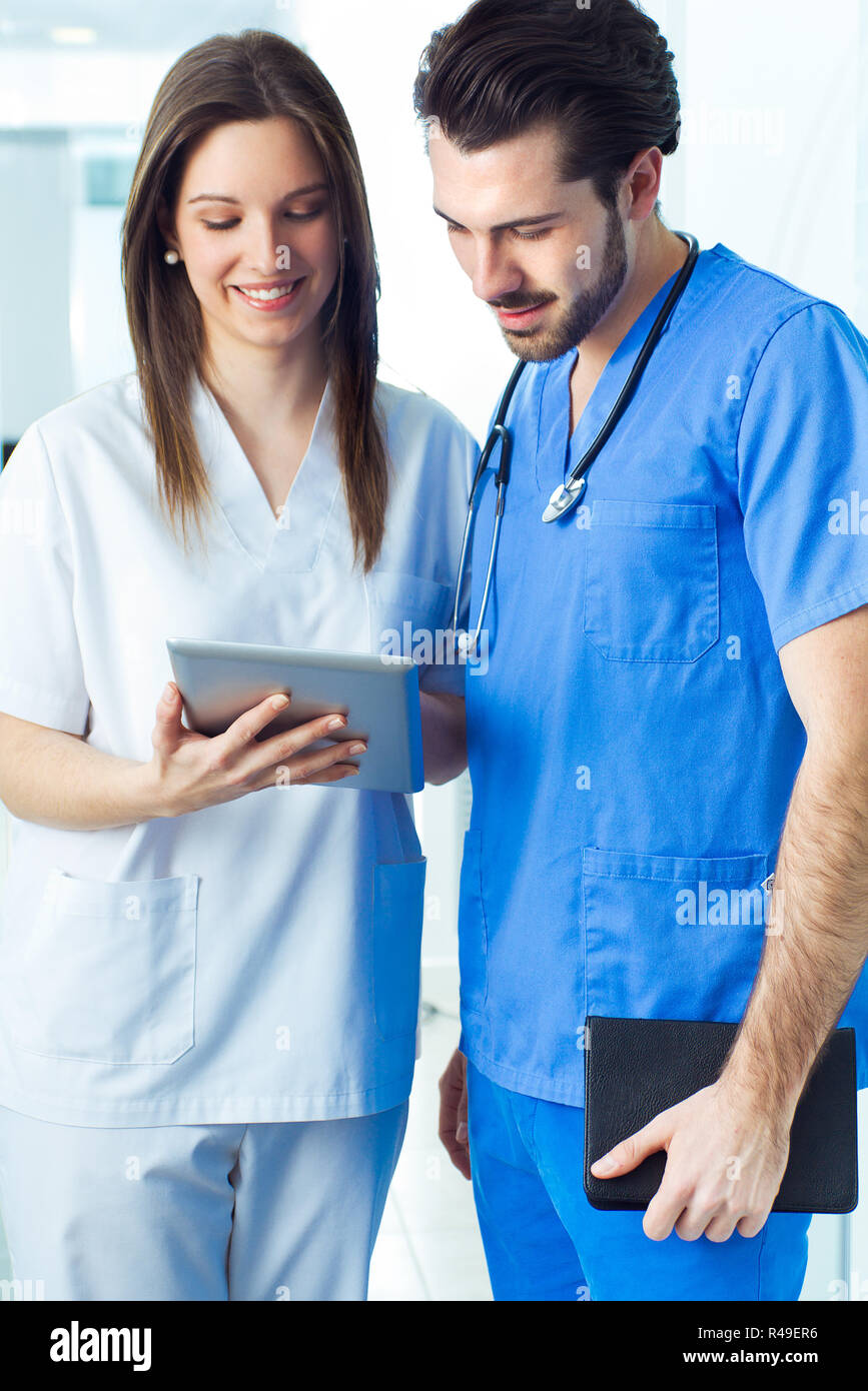 Medical employees hi-res stock photography and images - Alamy