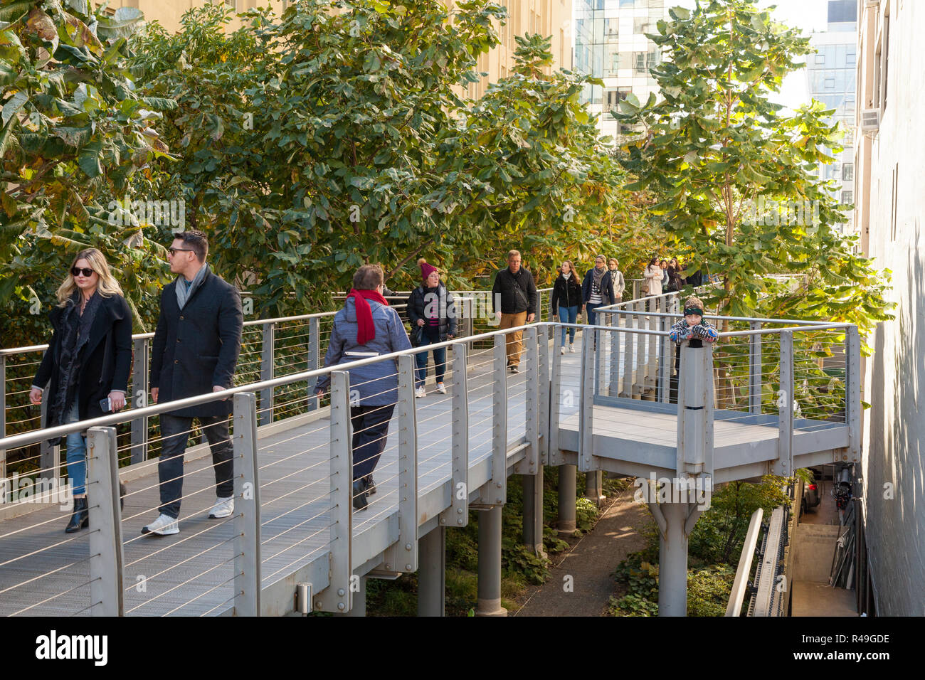 The High Line an urban park on a old elevated railway line, Chelsea ...