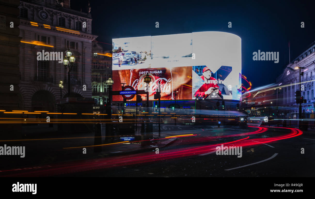 London's Piccadilly at night Stock Photo - Alamy