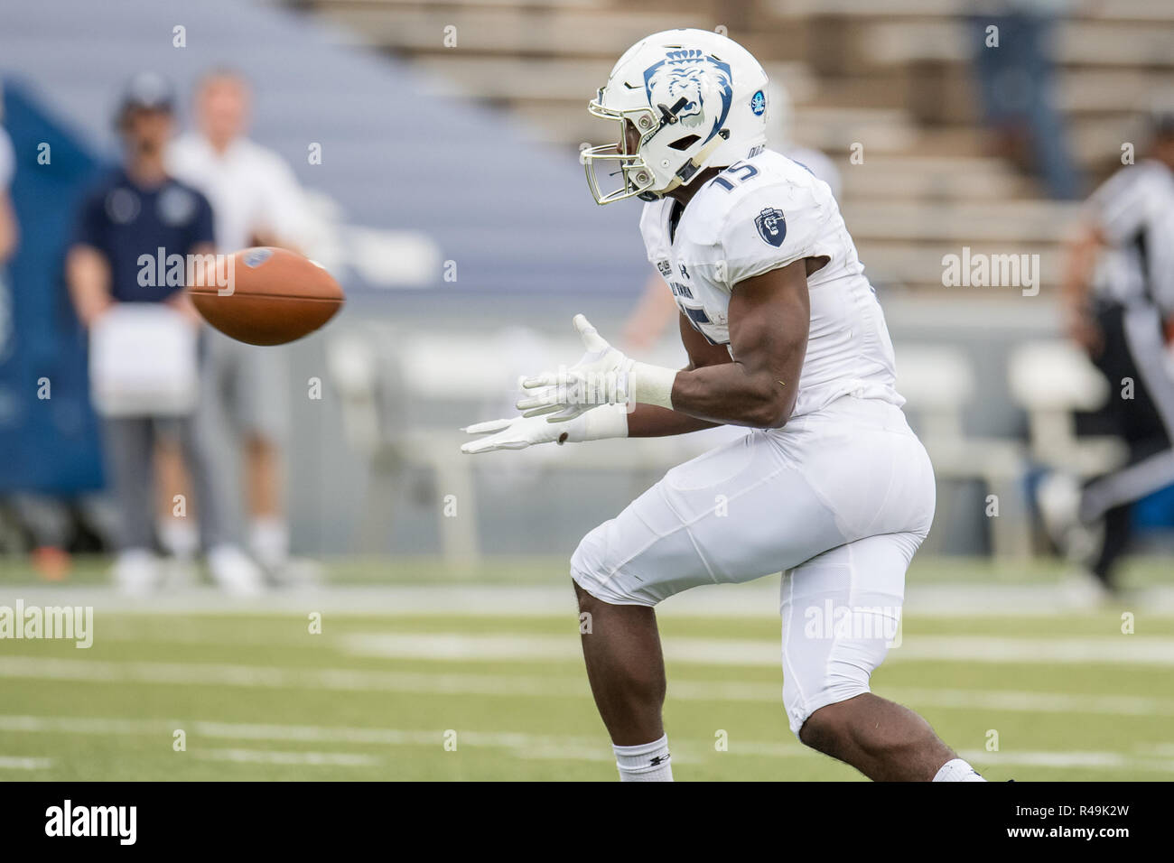 Houston, TX, USA. 24th Nov, 2018. Old Dominion Monarchs wide receiver ...