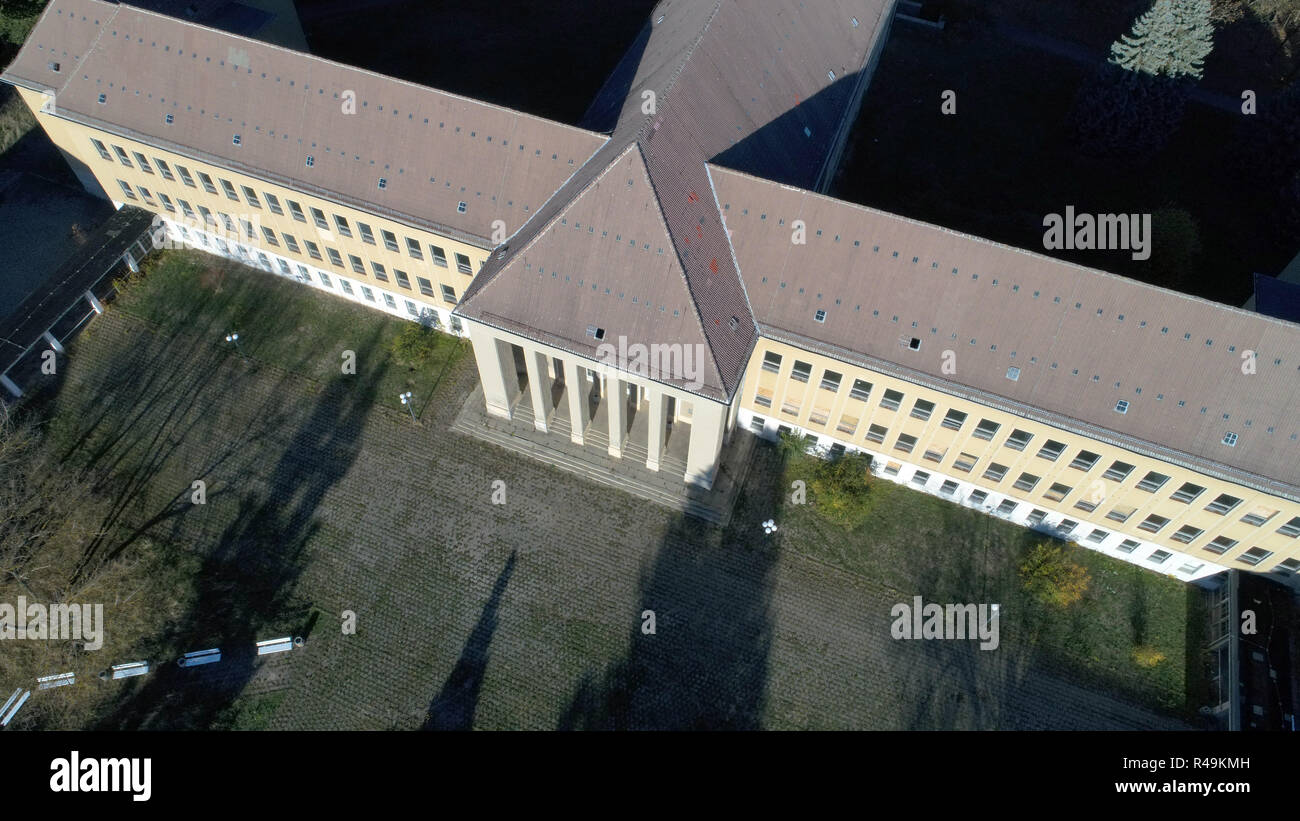 Ballenstedt, Germany. 15th Nov, 2018. Building complex of the former ...