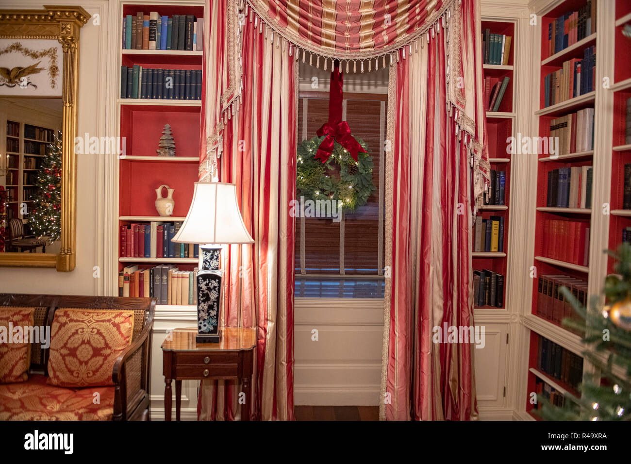 The white house library hi-res stock photography and images - Alamy