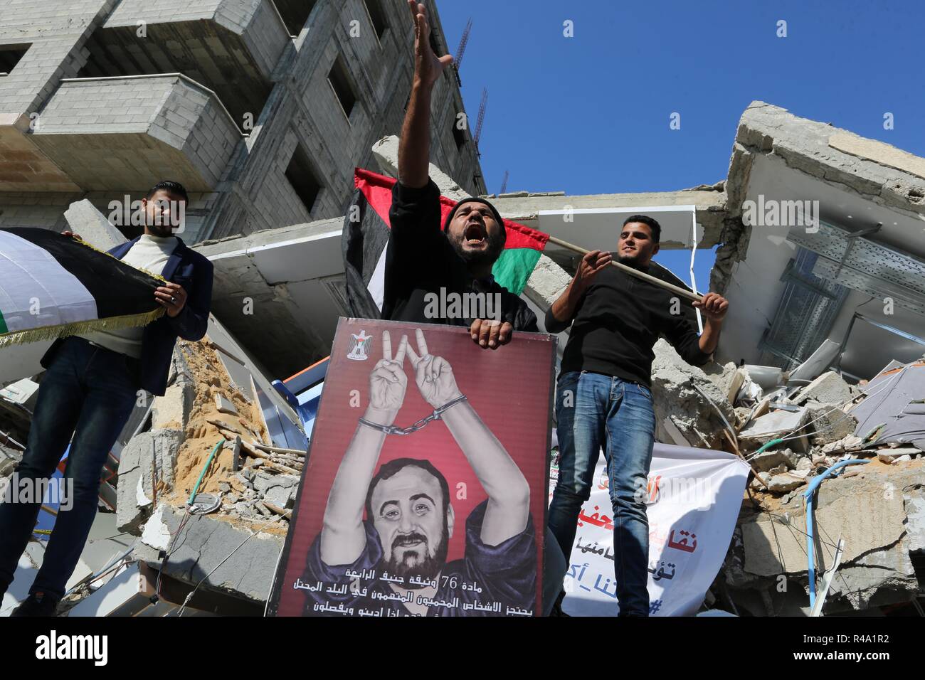 Gaza City, Gaza Strip. 26th Nov, 2018. Palestinians take part during a ...