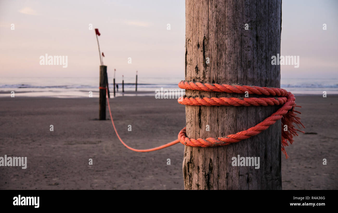 Stake of wood and rope hi-res stock photography and images - Alamy