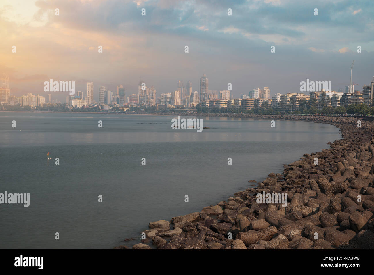 Marine drive mumbai at night hi-res stock photography and images - Alamy