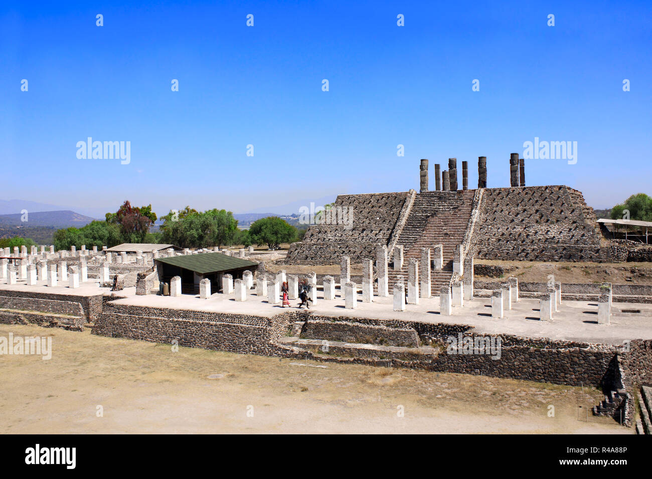 Famous Toltec Atlantes - columns on top Pyramid of Quetzalcoatl, Tula ...