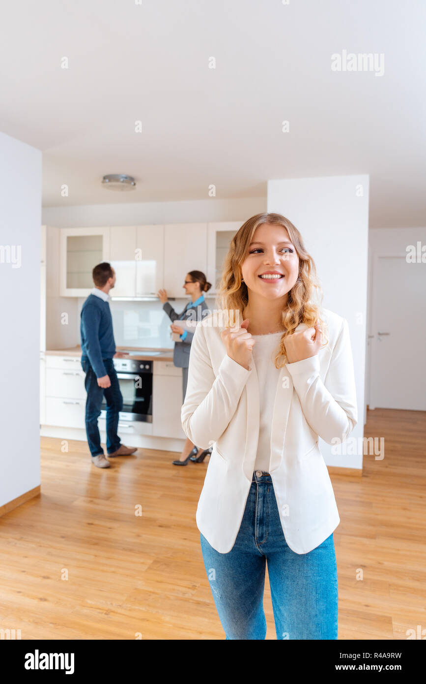 Woman raving about the apartment she and her man are going to rent ...