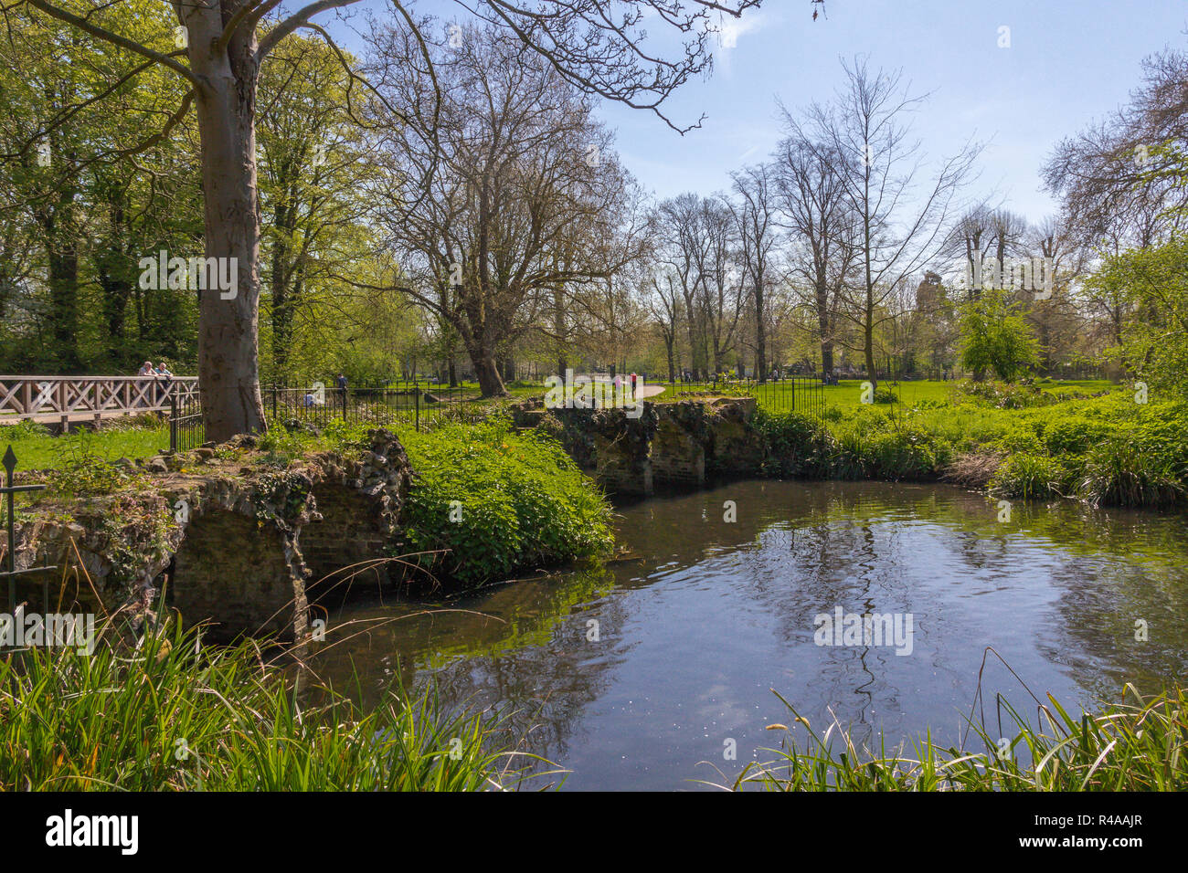 MORDEN, LONDON, ENGLAND - APRIL 19 2018: River Wandle flowing through ...