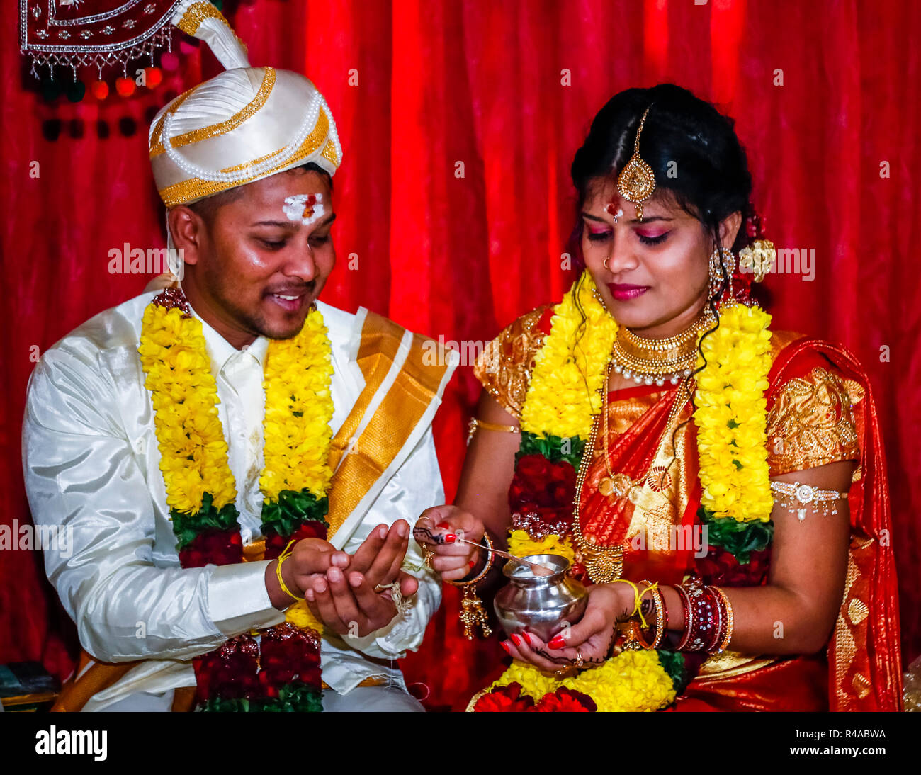 Tamil Hindu Wedding ceremony in a Dortmund Temple in Germany Stock ...