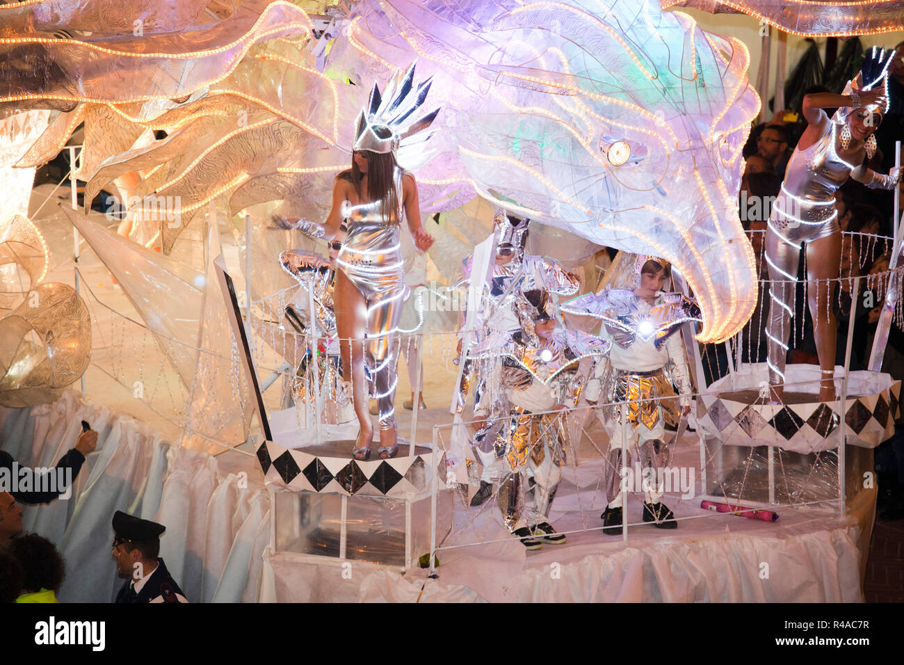 Parade float eagle hi-res stock photography and images - Alamy