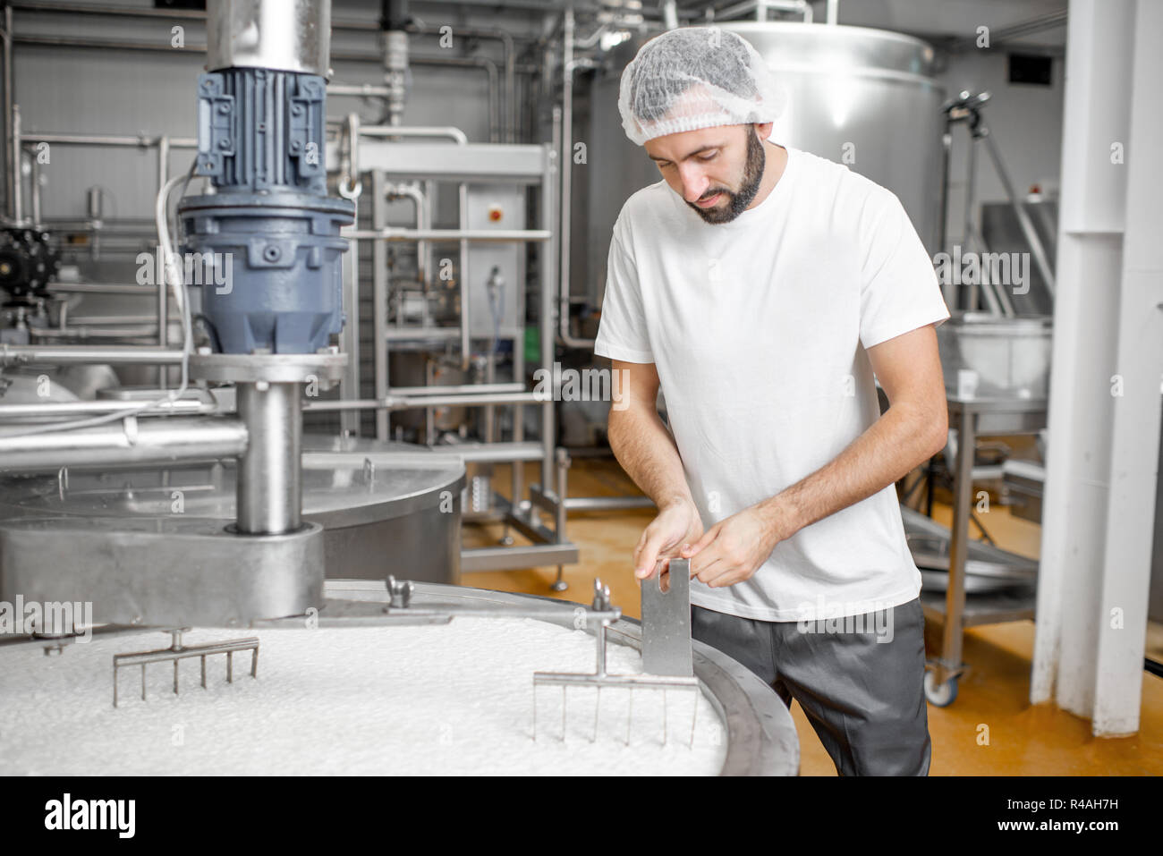 Operator control in tank hi-res stock photography and images - Alamy