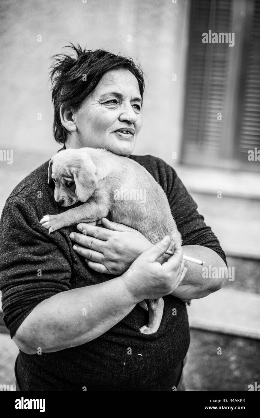 Retriver puppy Black and White Stock Photos & Images - Alamy