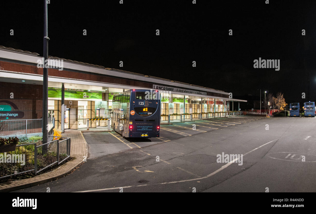 125 bus hi-res stock photography and images - Alamy