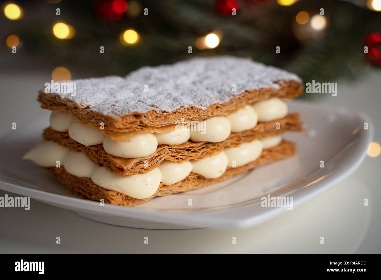 Milfey cake hi-res stock photography and images - Alamy