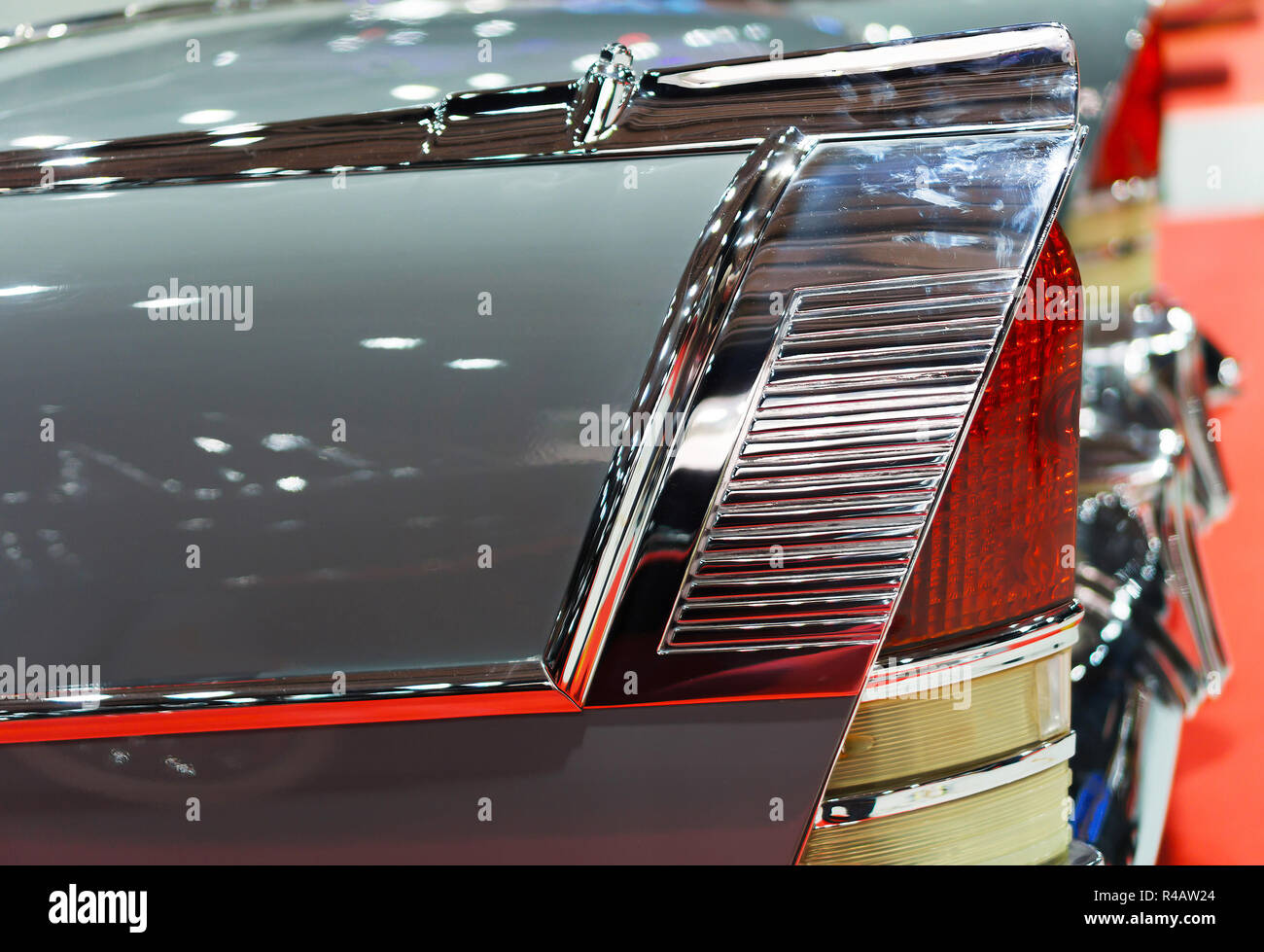 Vintage 30s antique white background hi-res stock photography and ...