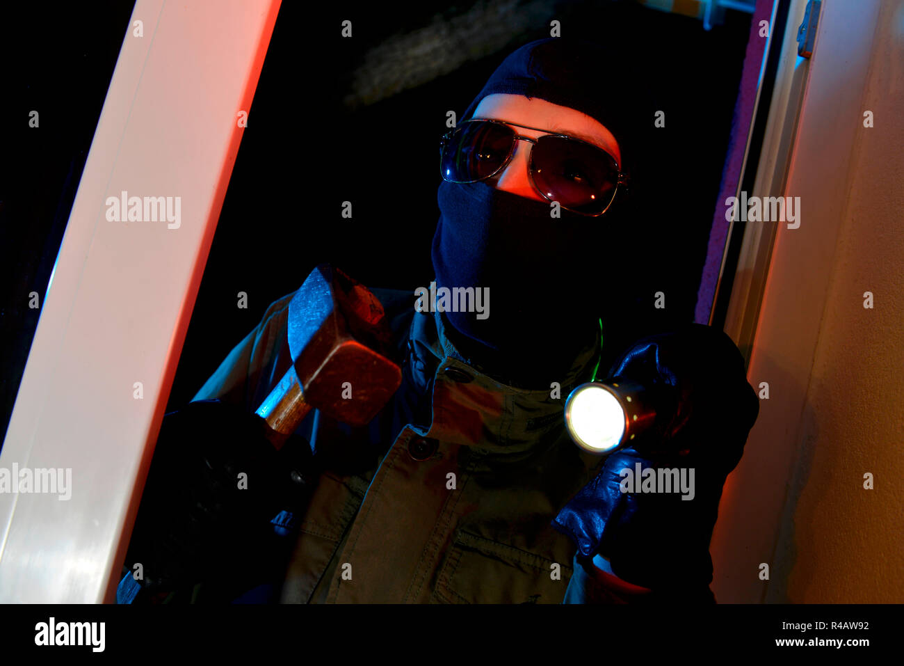 Burglars door hi-res stock photography and images - Alamy