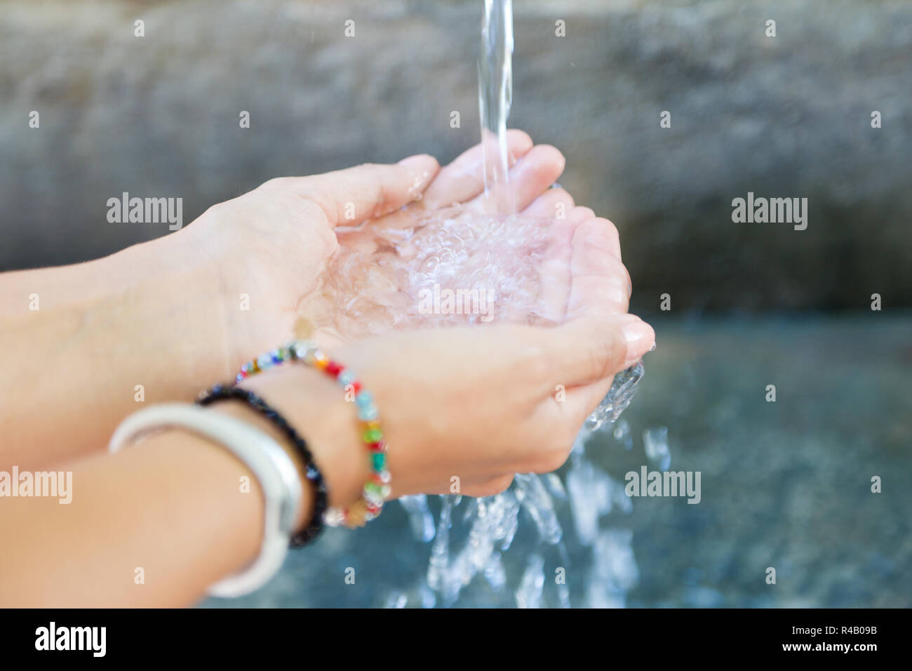 Water splash hands model hi-res stock photography and images - Alamy