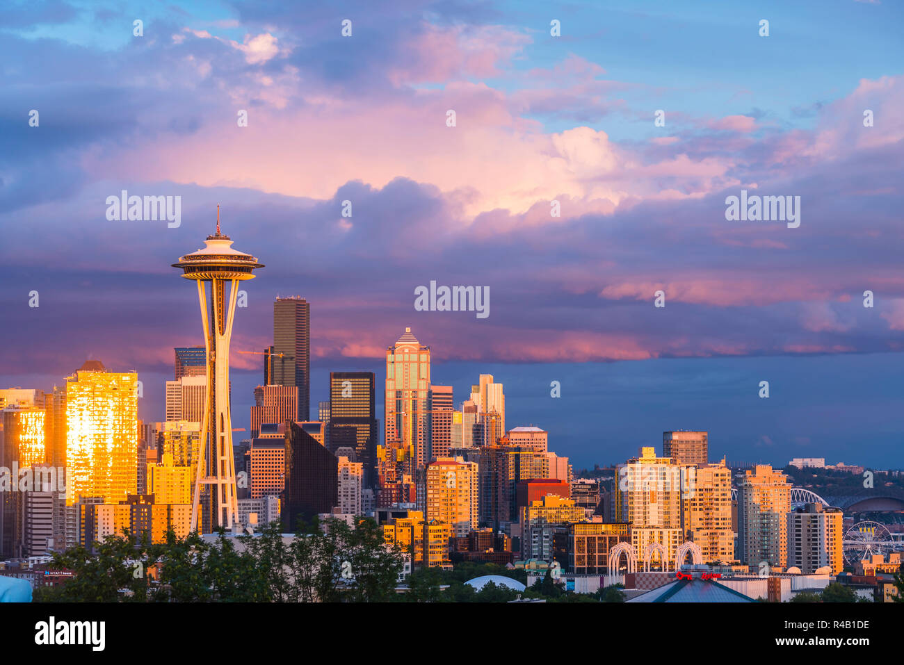 Seattle panorama hi-res stock photography and images - Alamy