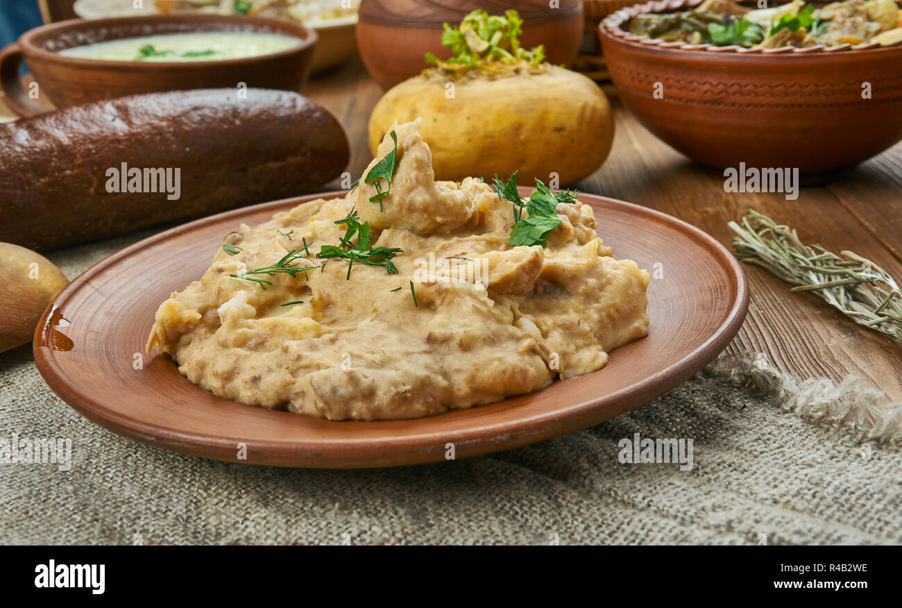 Traditional Scottish Stovies, dish based on potatoes and meat, Scottish ...