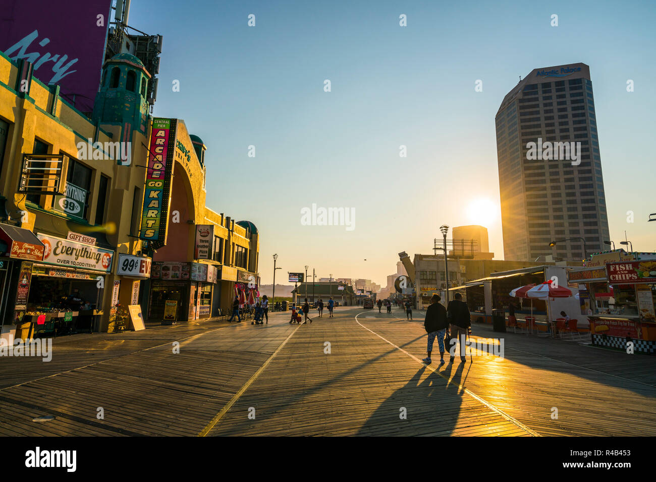 Atlantic city boardwalk beach hi-res stock photography and images - Alamy