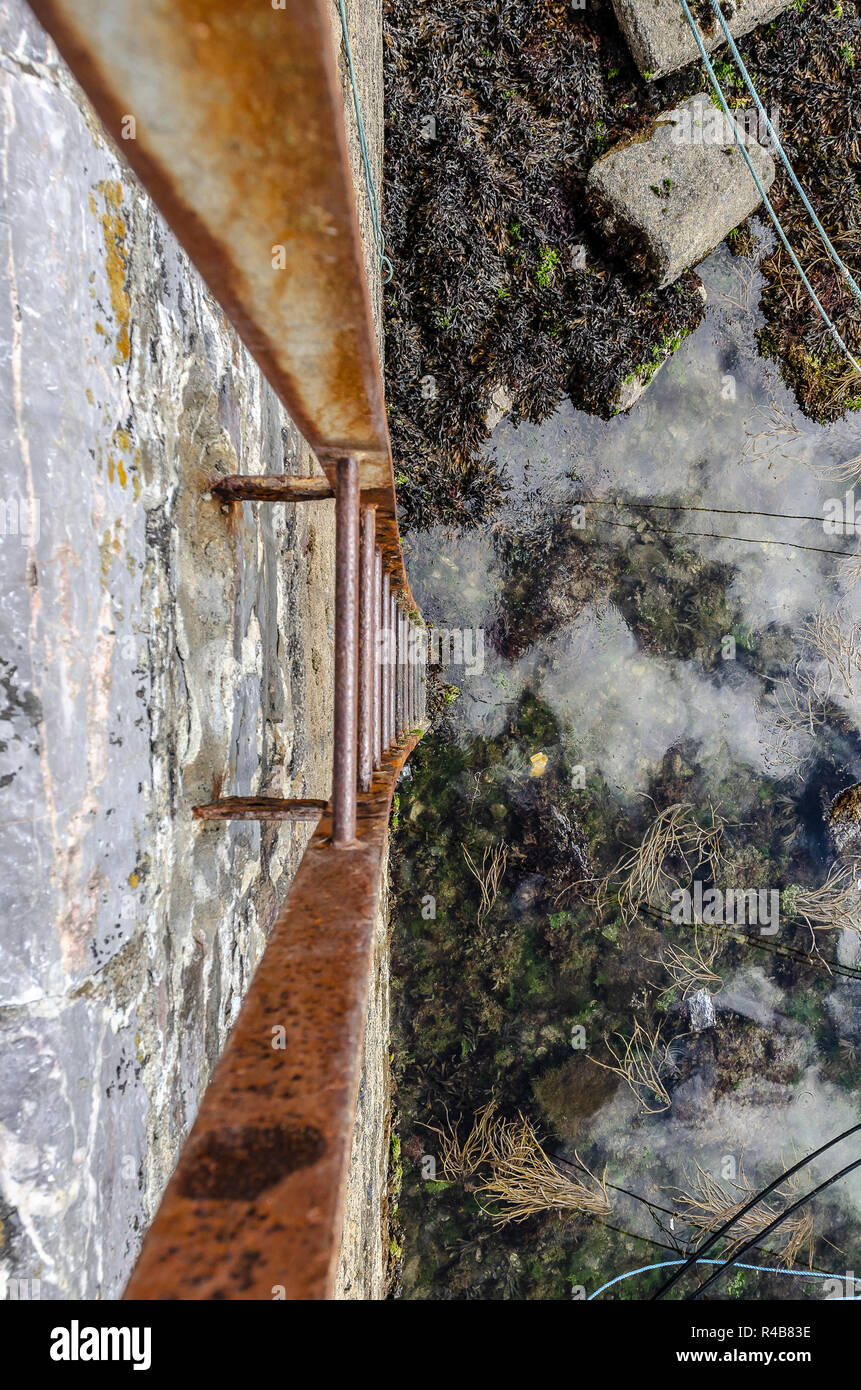 Downward perspective hi-res stock photography and images - Alamy