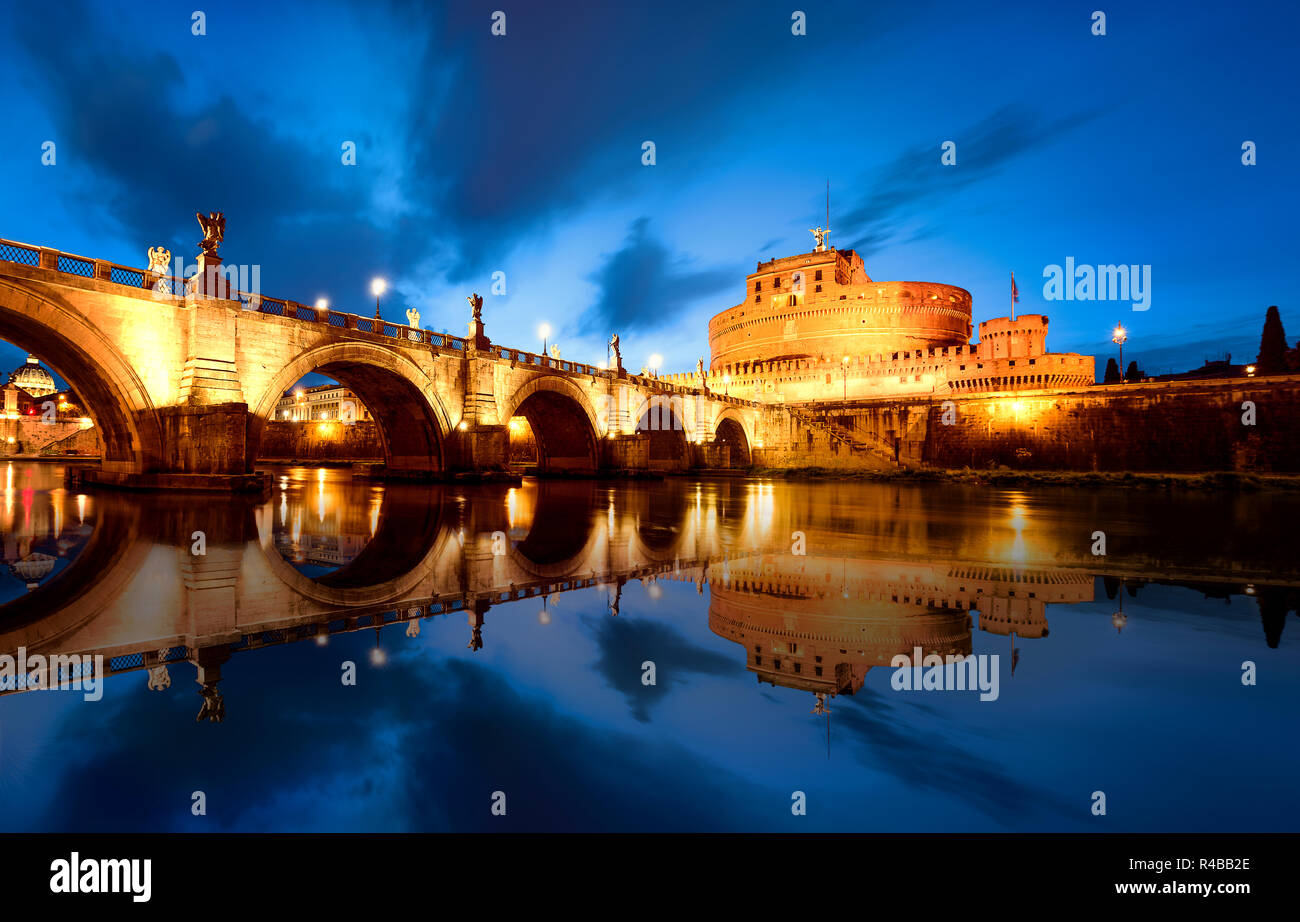 Rome by night Italy Stock Photo - Alamy