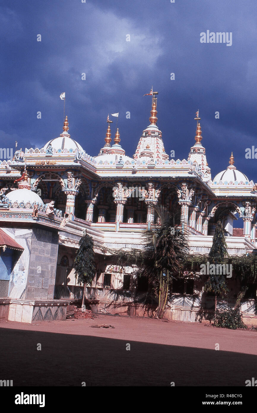 Exterior View of Swaminarayan Temple, Mushi, Surendra Nagar, Gujarat ...
