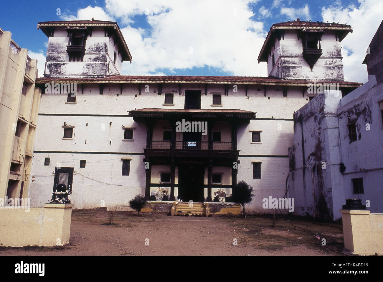 Façade of haveli, Swaminarayan, Mushi, Surendra Nagar, Gujarat, India ...