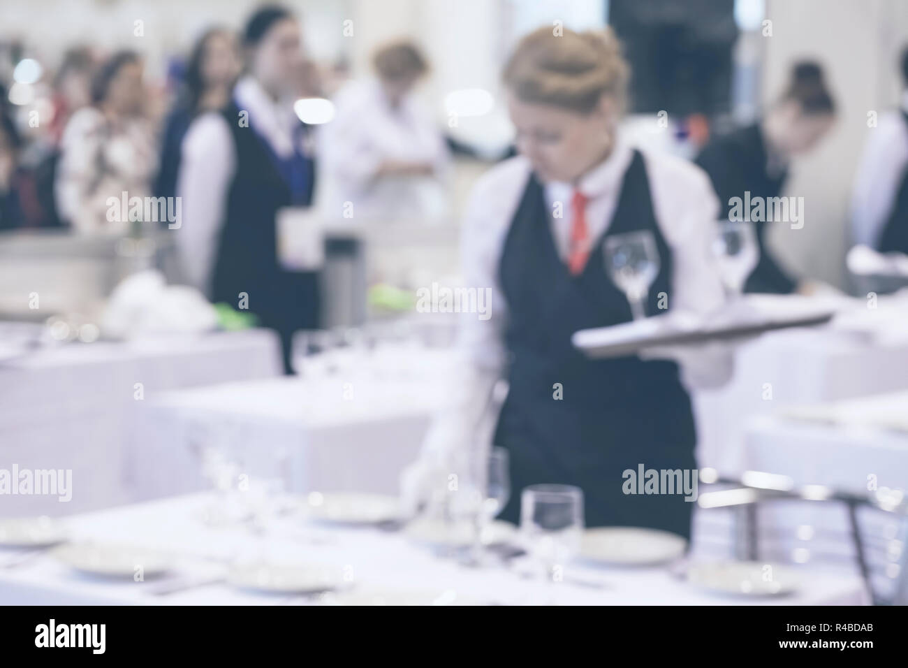 Waitress serving food hotel night hi-res stock photography and images ...