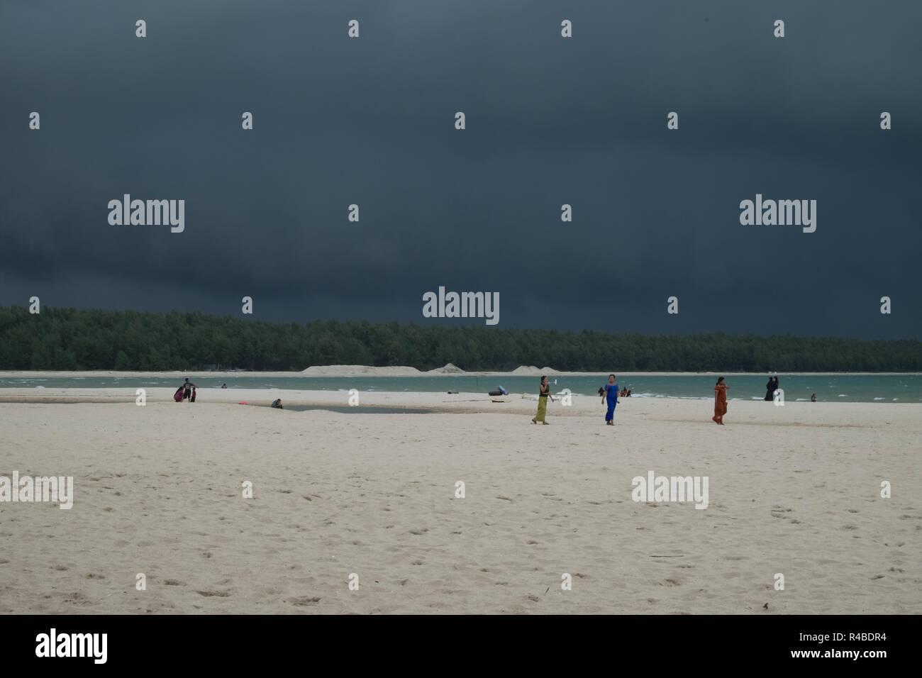 Songkhla beach hi-res stock photography and images - Alamy