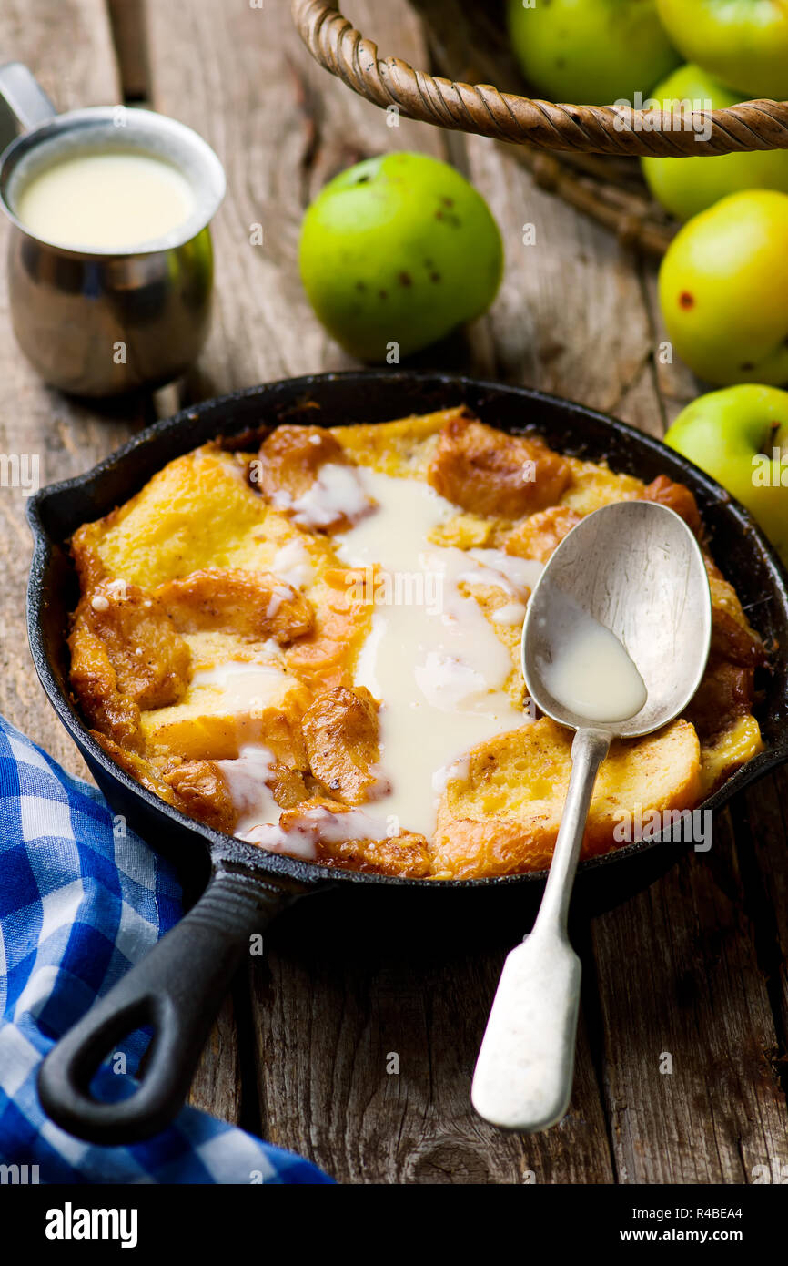 Pig apple plate hi-res stock photography and images - Alamy