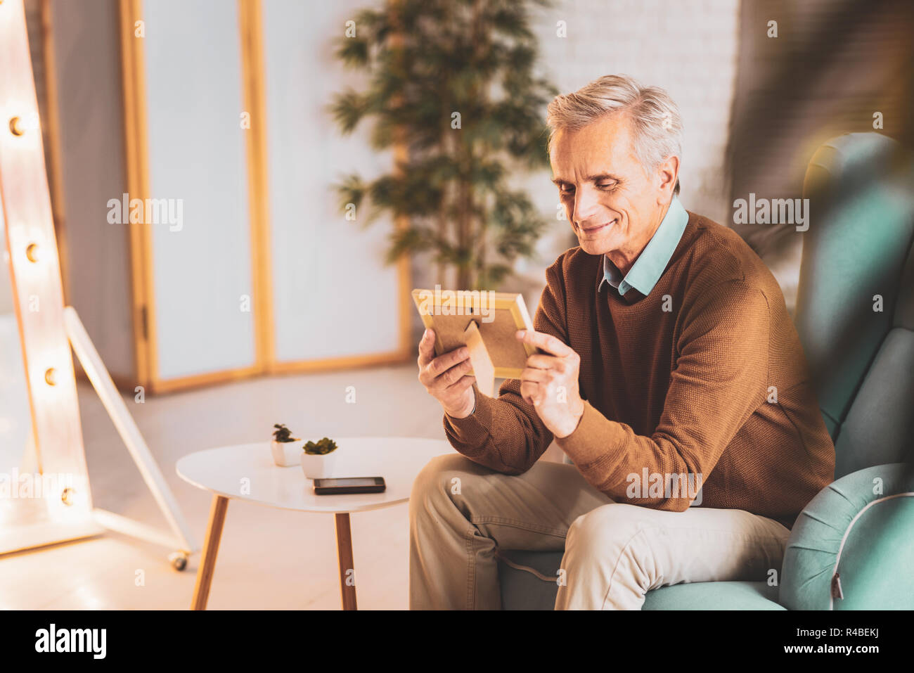 Momentous hi-res stock photography and images - Alamy