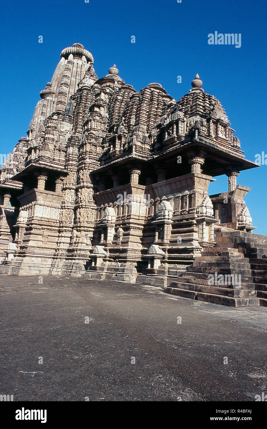 View of Vishvanatha Temple, Khajuraho, Madhya Pradesh, India, Asia ...