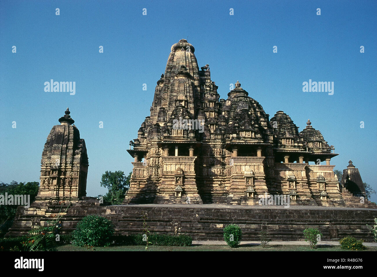 Vishvanatha temple hi-res stock photography and images - Alamy