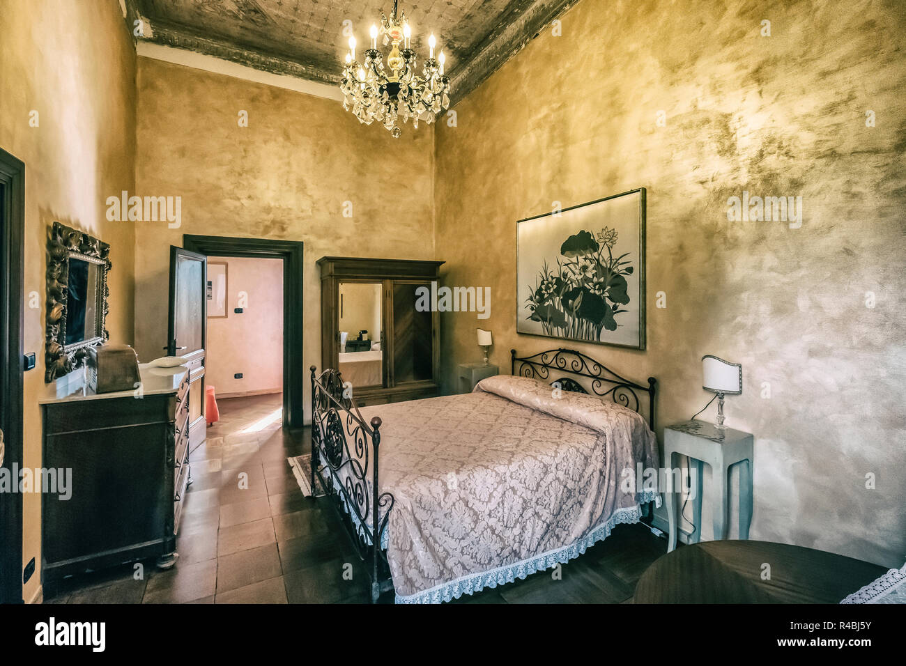 Castello becchi hi-res stock photography and images - Alamy