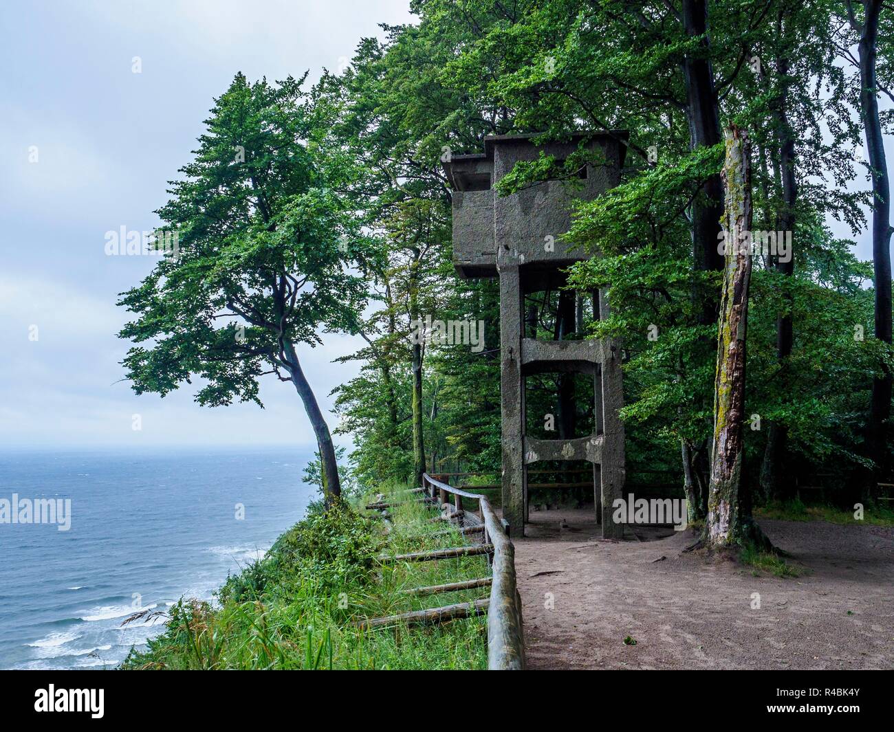 Concrete watchtower hi-res stock photography and images - Alamy