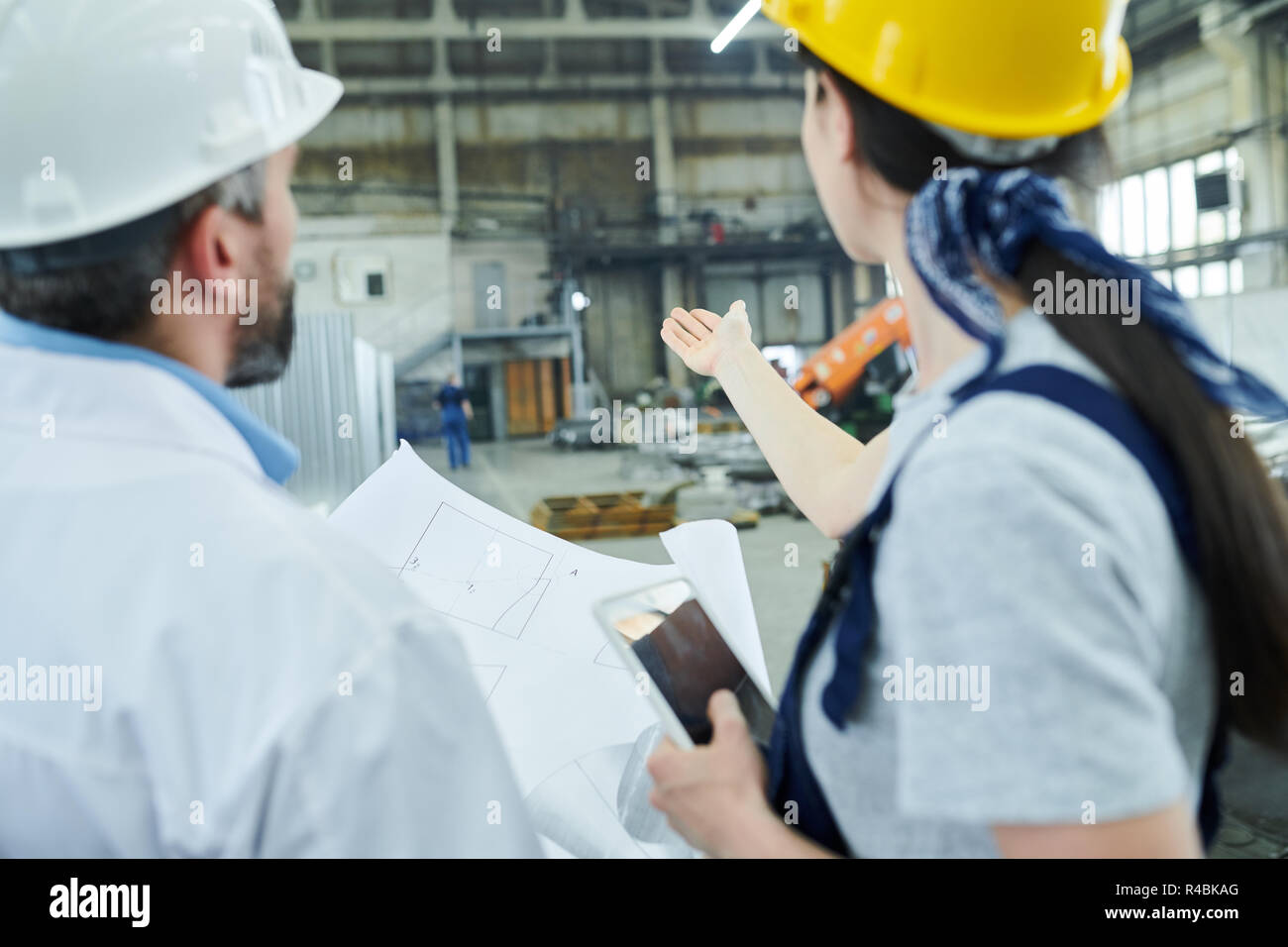Back inspection hi-res stock photography and images - Alamy