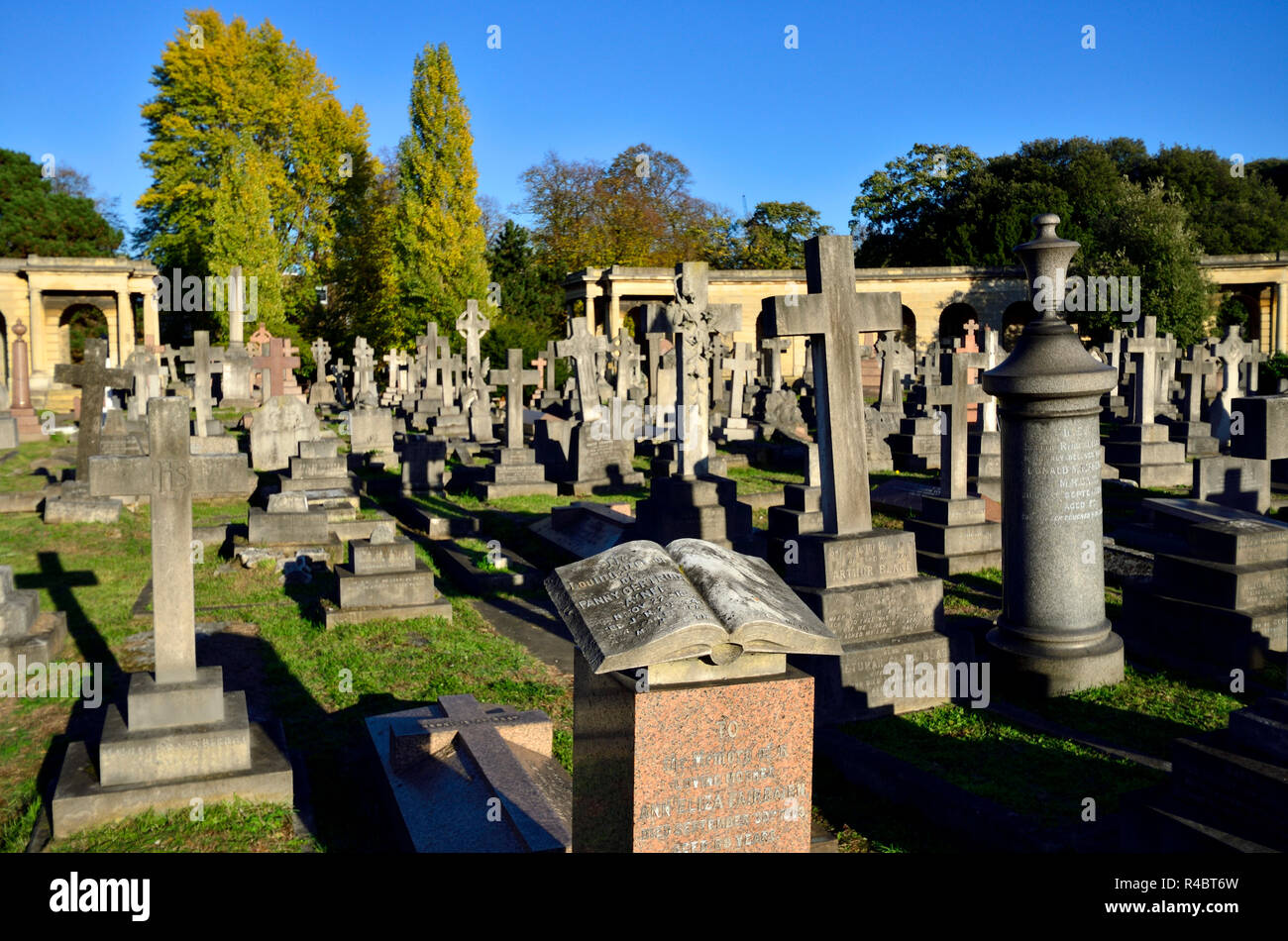 Brompton Cemetery (Kensington and Chelsea) London, England, UK Stock ...