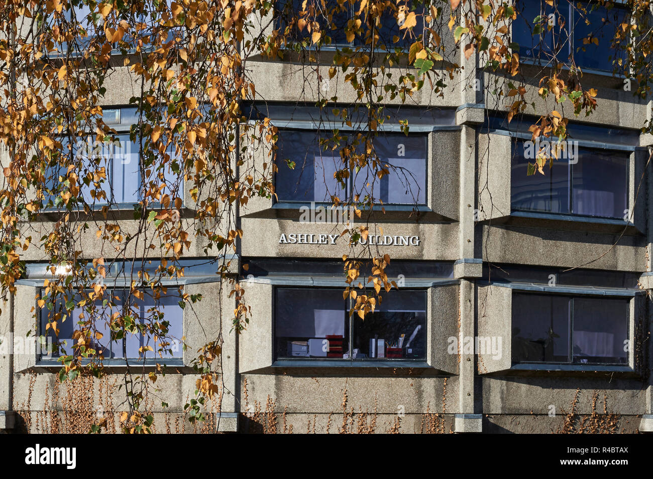 Birmingham uk 1960s architecture hi-res stock photography and images ...